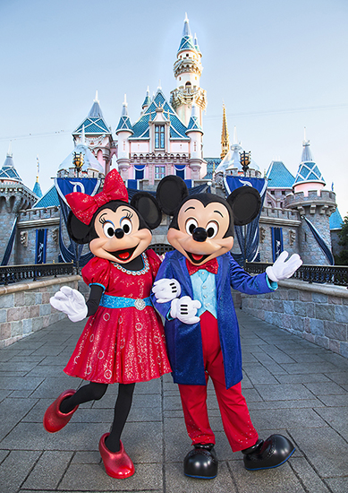 Mickey Mouse And Friends To Wear Sparkling New Ensembles For Disneyland Resort Diamond
