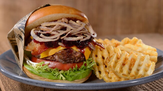 Geyser Point Bar & Grill | Walt Disney World Resort