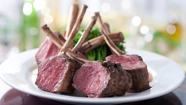 The Turf Club Bar & Grill | Walt Disney World Resort