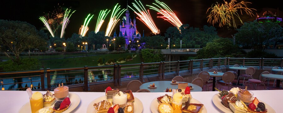 Fireworks Dessert Party - Plaza Garden Viewing | Walt Disney World Resort
